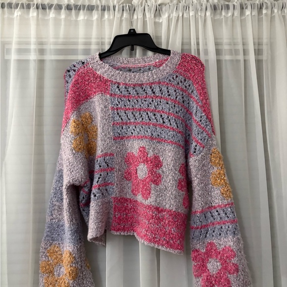 moon & madison | Sweaters | Moon Madison Pink And Yellow Floral Sweater ...